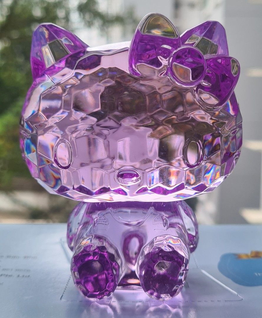 Acrylic crystal hello kitty, Everything Else on Carousell