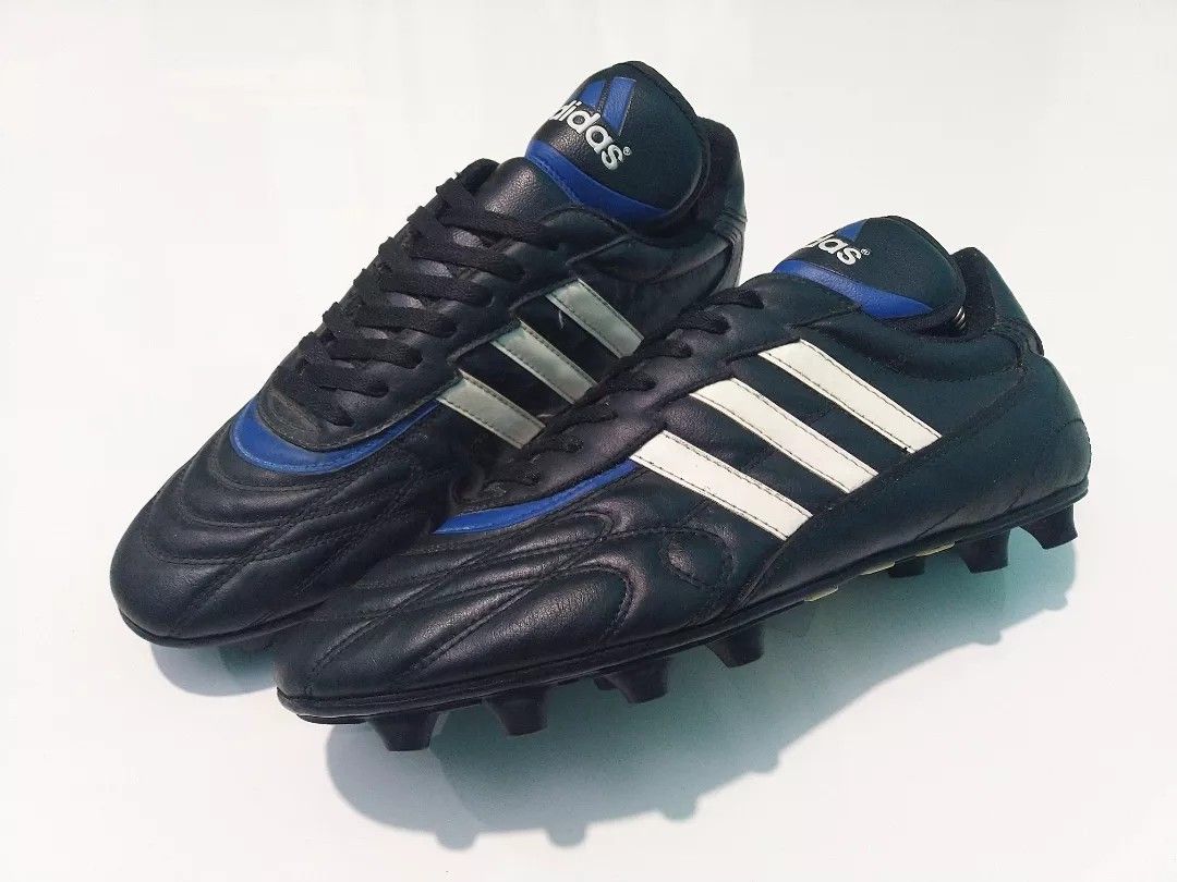 ADIDAS TORRA LIGA, Fesyen Pria, Sepatu , Sneakers di Carousell