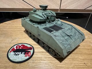 Atelier Model 1/35 Hunter IFV (Singapore Army), Hobbies & Toys, Toys ...