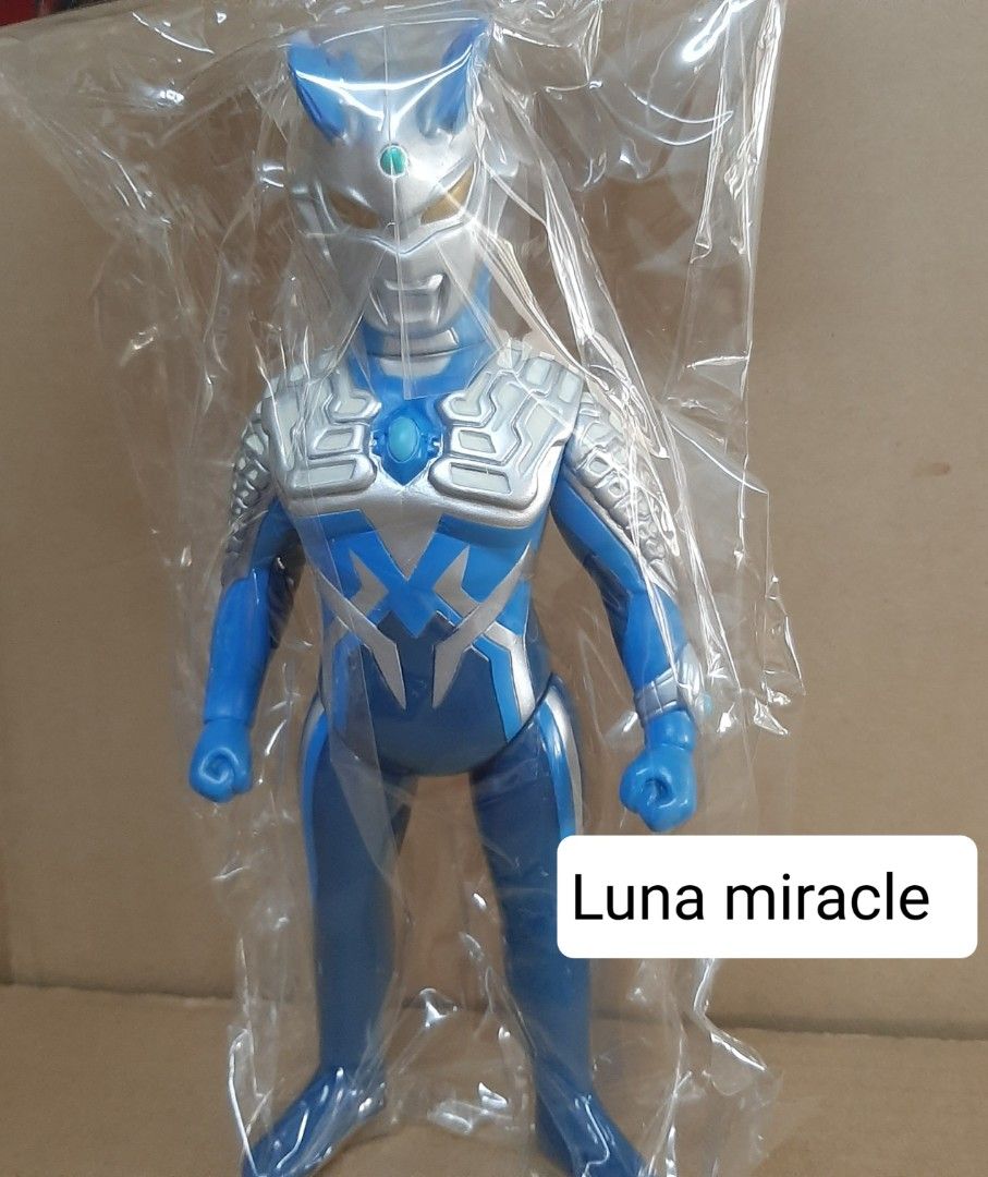 Bullmark Ultraman Zero Strong Corona Zero Luna miracle Soft Vinyl ...