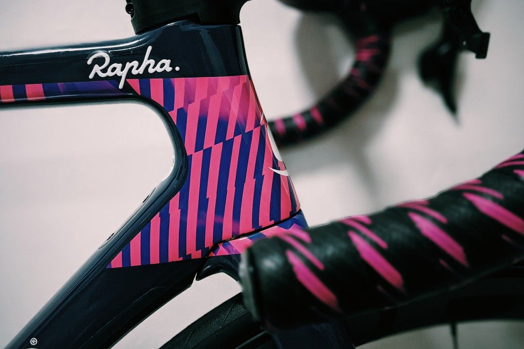 Cannondale SuperSix Evo Hi-Mod - Rapha EF Team Colorway, Sports ...
