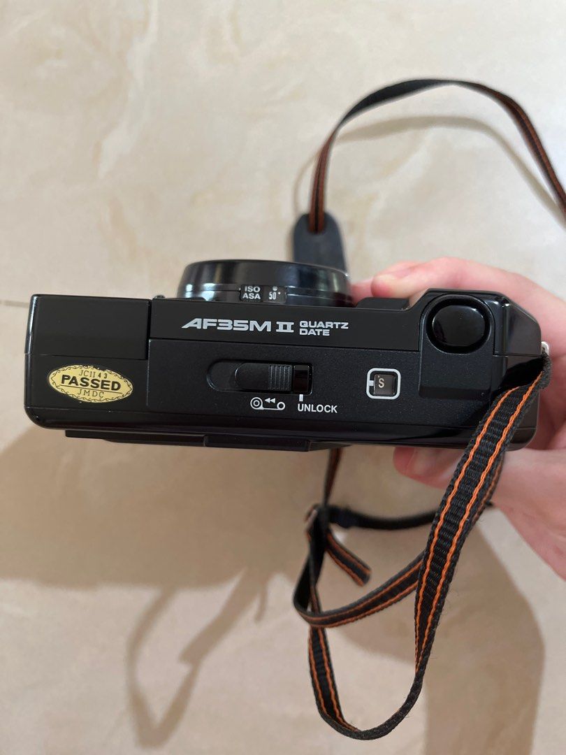 Canon Quartz Auto Focus Film Camera, Photography, Cameras on Carousell