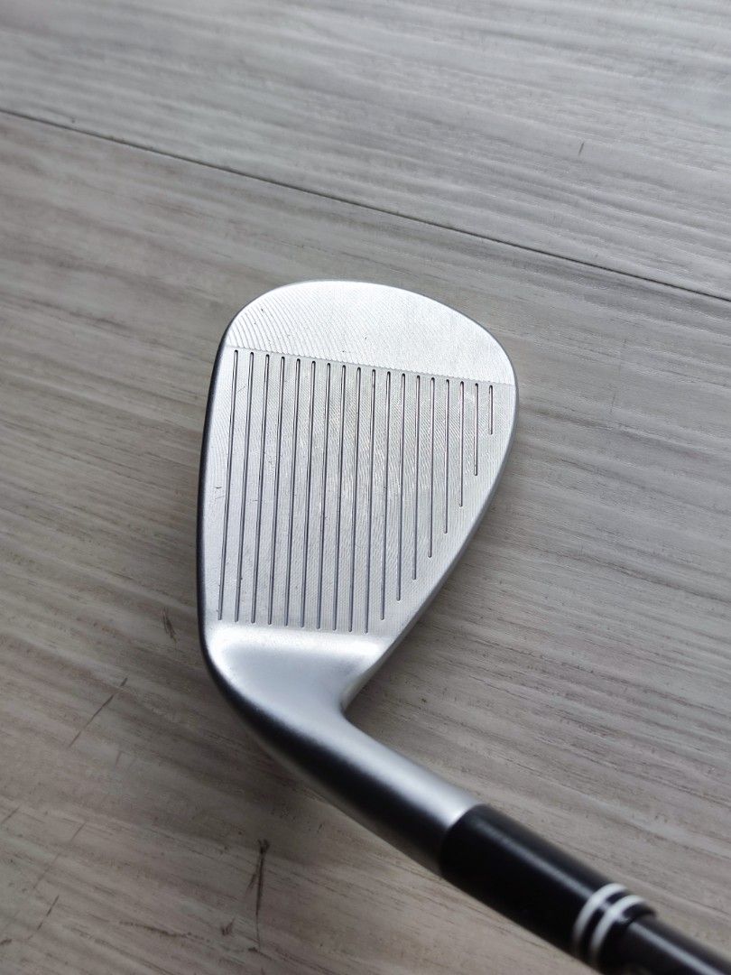 Cleveland CBX2 56/12 wedge with ROTEX graphite shaft, Sports Equipment ...