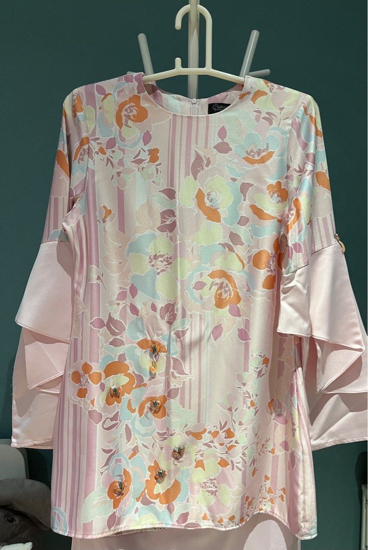 Creacion kurung Siti Nurhaliza, Women's Fashion, Muslimah Fashion, Baju ...