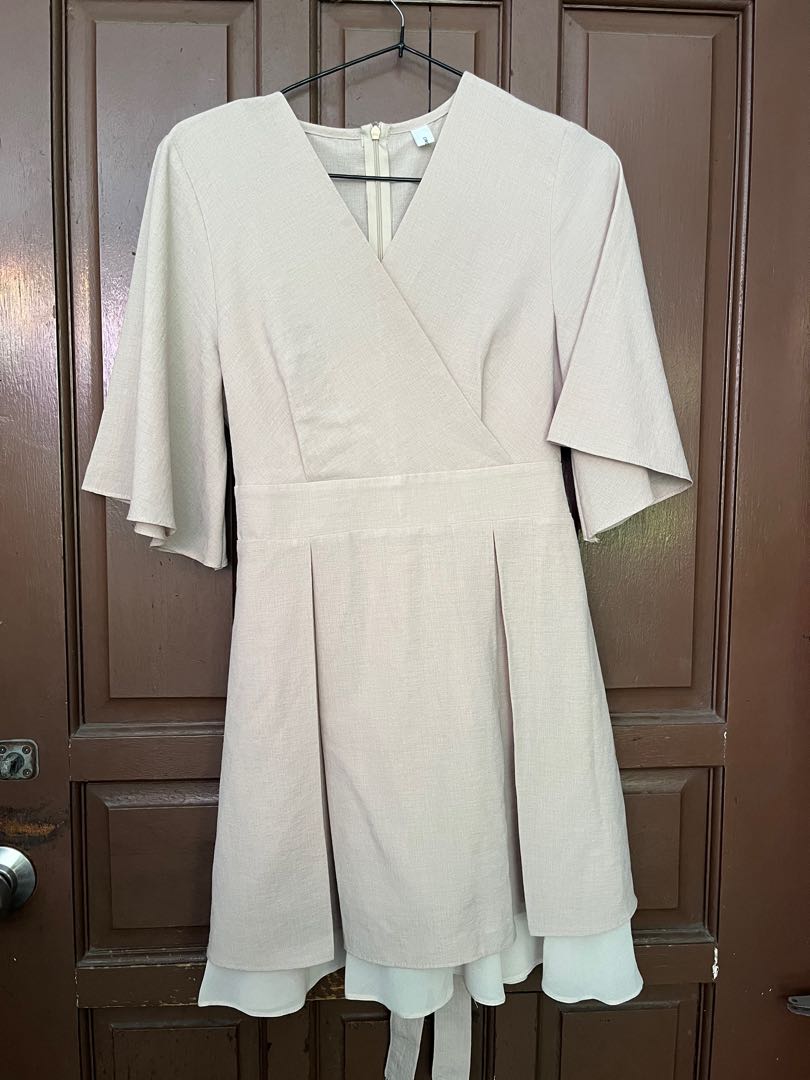 cream formal dress on Carousell
