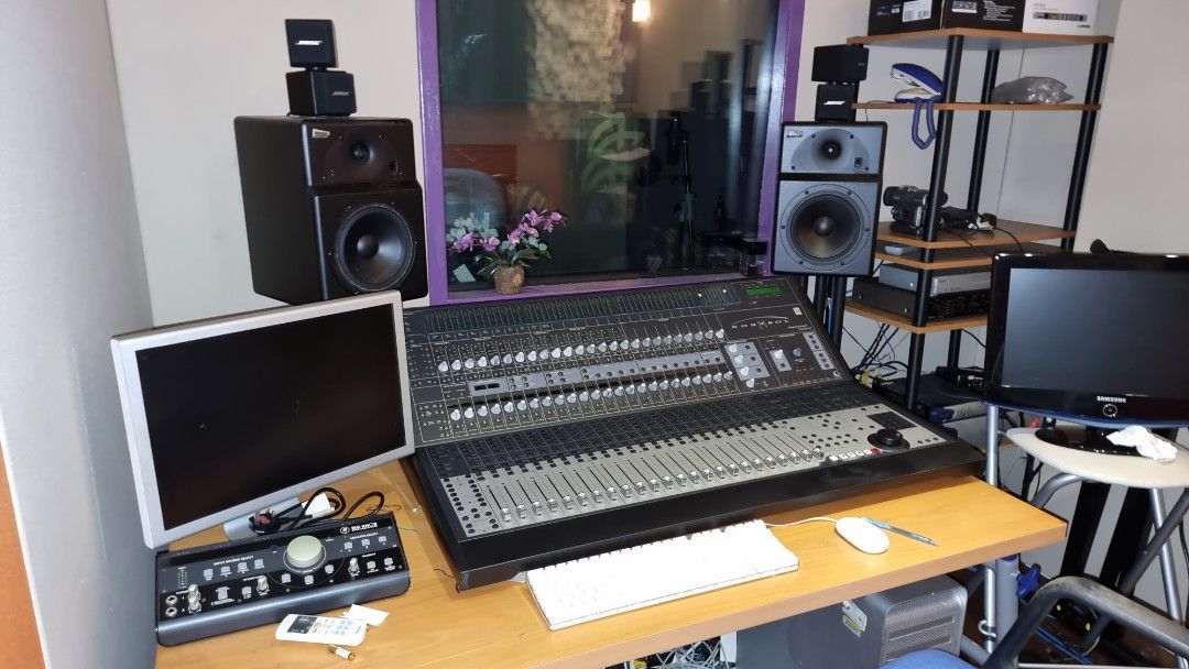 Digidesign Focusrite Control 24 Consloe Recording Set, Audio, Other ...