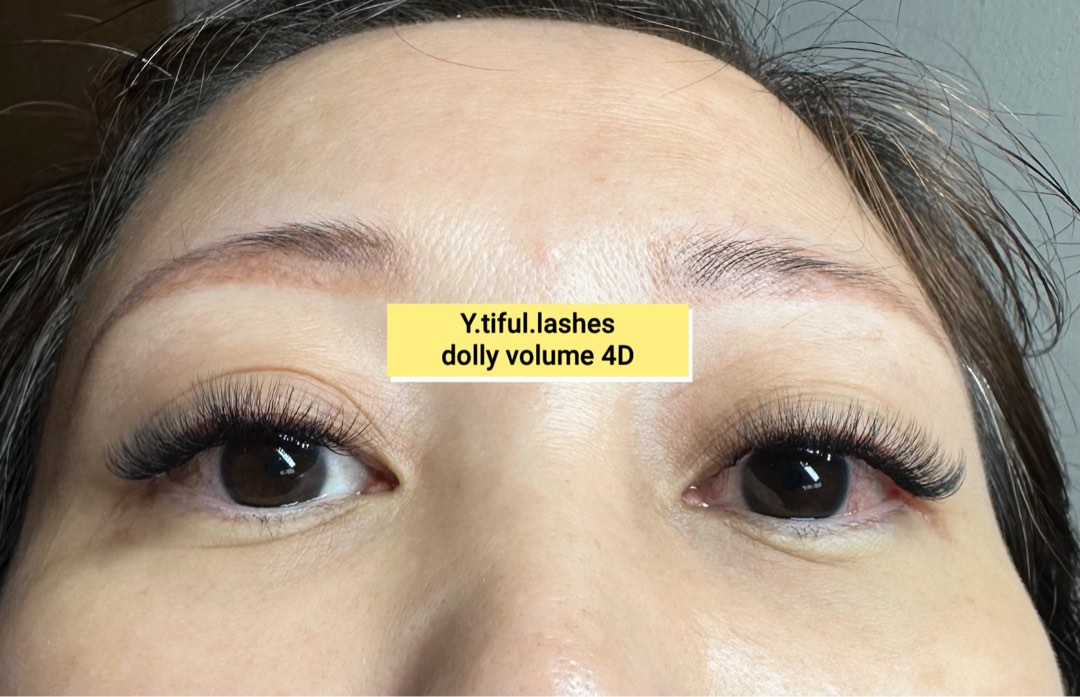 Dolly volume 4D, Beauty & Personal Care, Face, Makeup on Carousell