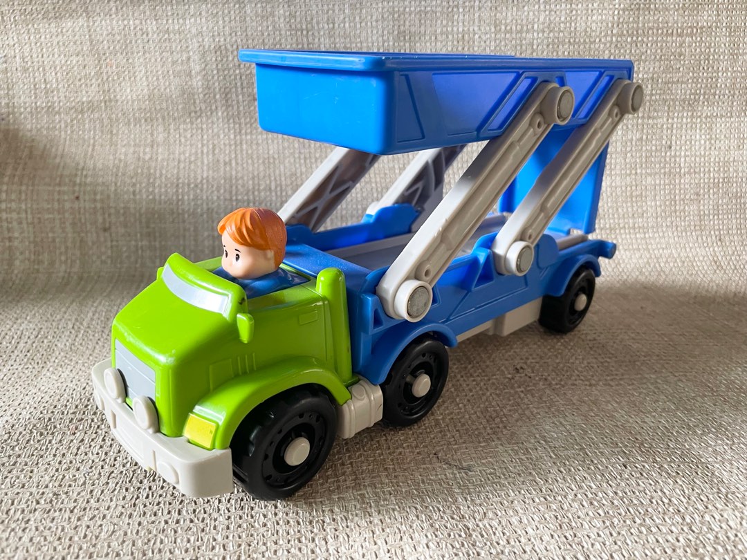 Fisher-Price Little People Wheelies Trailer Truck on Carousell
