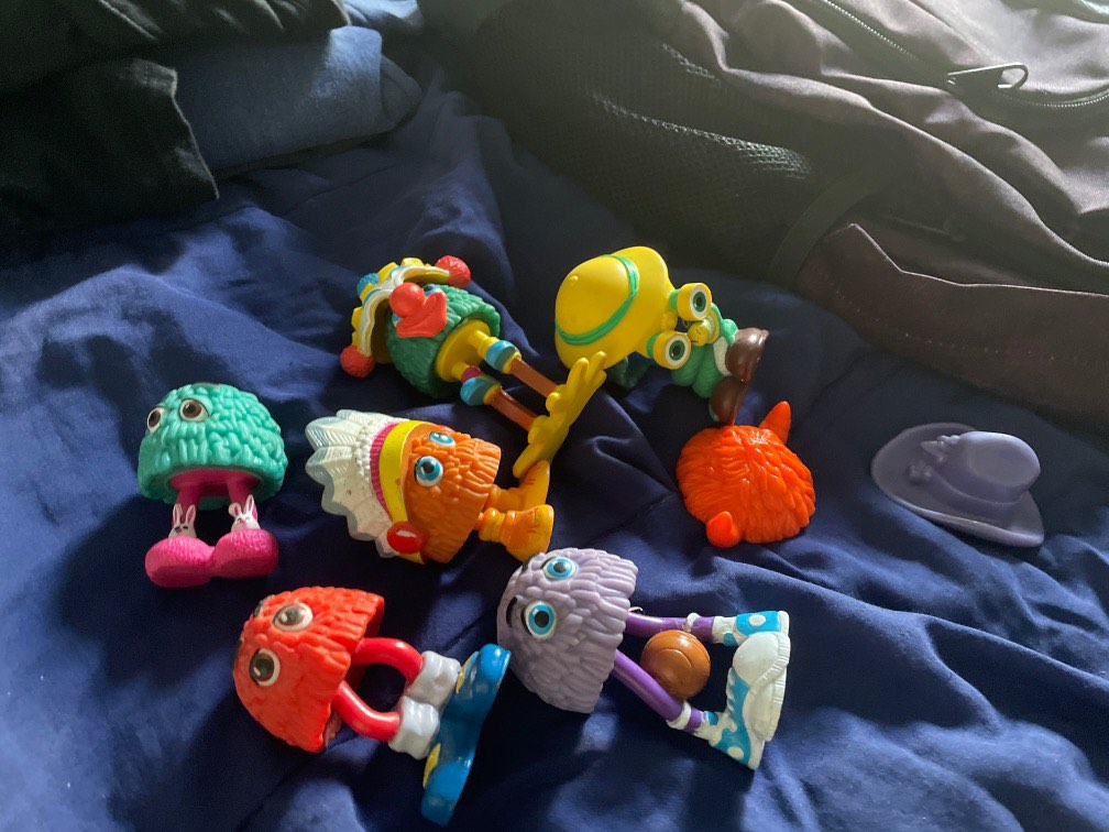 Fry kids 12 pcs set + 1 chicken nugget courier , Hobbies & Toys, Toys ...