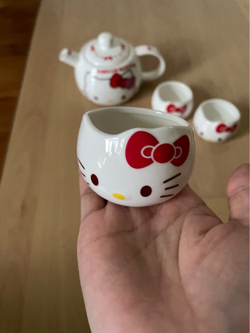 Hello Kitty ceramic tea set, Furniture & Home Living, Kitchenware ...