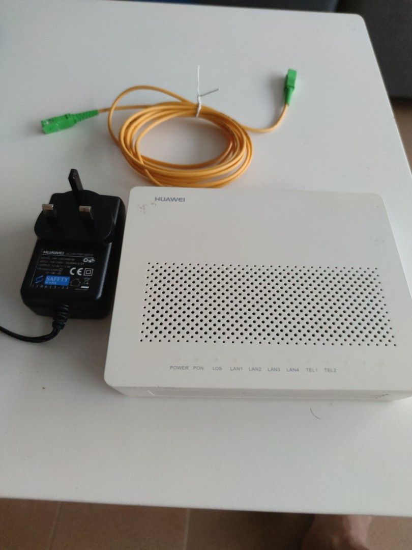 M1 Huawei GPON Fibre Terminal HG8240H, Computers & Tech, Office ...