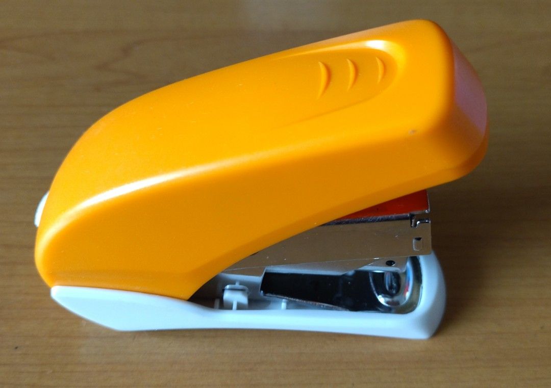 KW-trio effortless stapler, Hobbies & Toys, Stationery & Craft ...