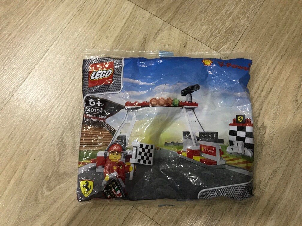 Lego Shell V- Power Finish Line & Podium 40194, Hobbies & Toys, Toys ...