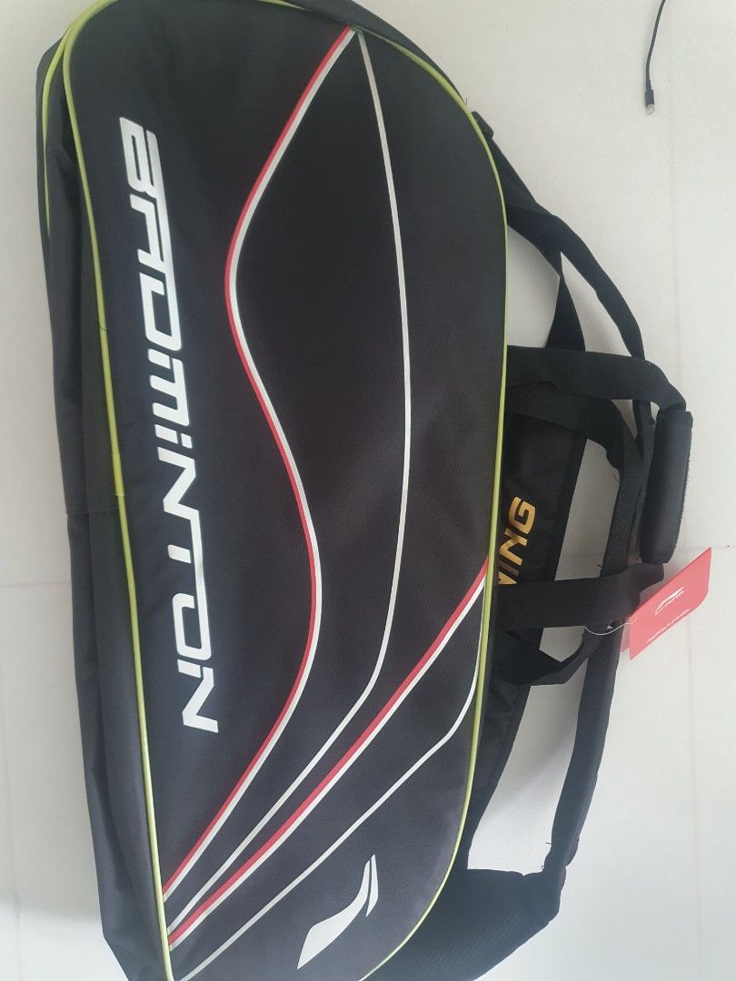 Lining badminton bag, Sports Equipment, Sports & Games, Racket & Ball ...