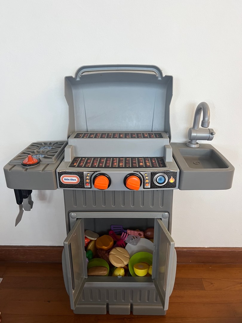Little Tikes BBQ with all the food toys, Hobbies & Toys, Toys & Games ...