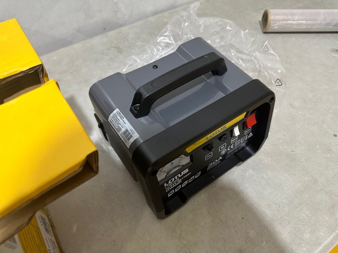 Lotus Battery Charger LTBL30x, Computers & Tech, Parts & Accessories ...
