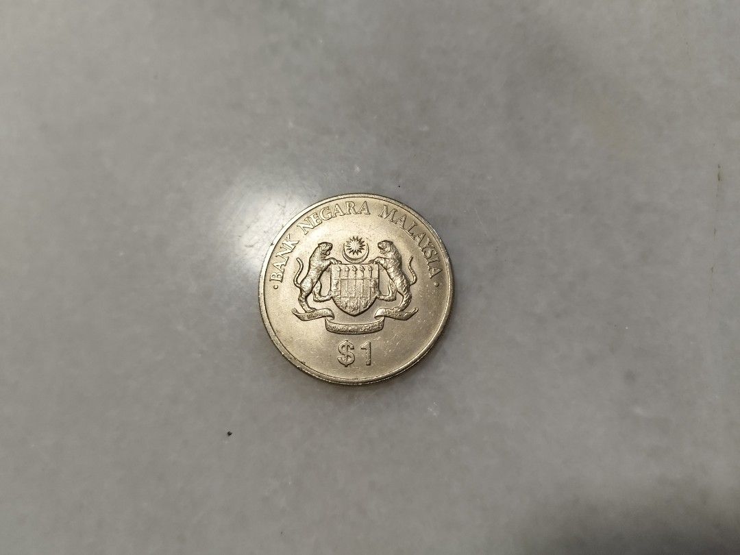 Malaysia old RM 1 coin, Hobbies & Toys, Collectibles & Memorabilia ...
