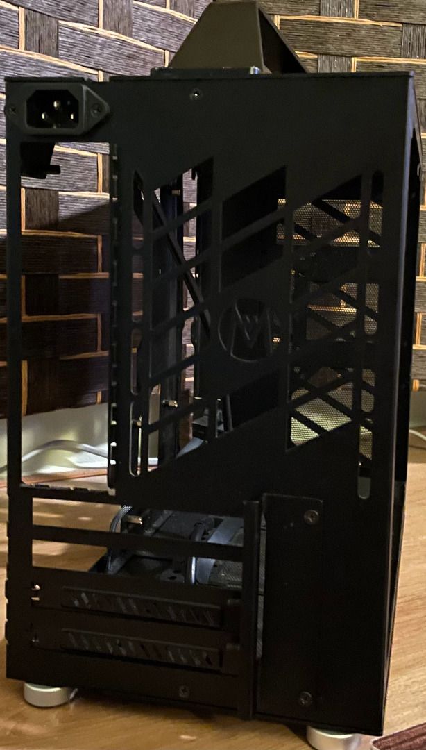 Mechanic Master C28 Pulse M-ATX/mini-ITX case on Carousell