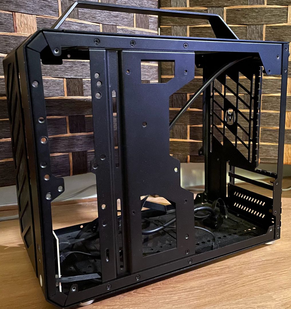 Mechanic Master C28 Pulse M-ATX/mini-ITX case on Carousell