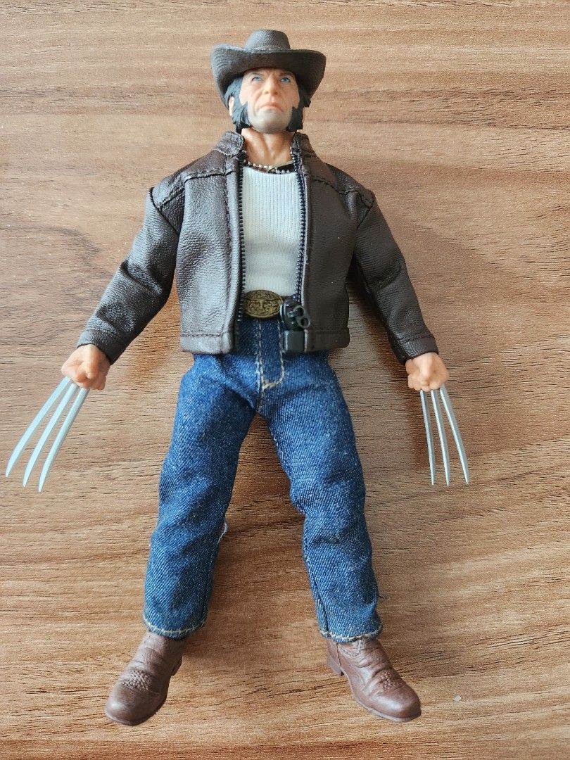 Mezco One:12 Logan Wolverine, Hobbies & Toys, Toys & Games on Carousell