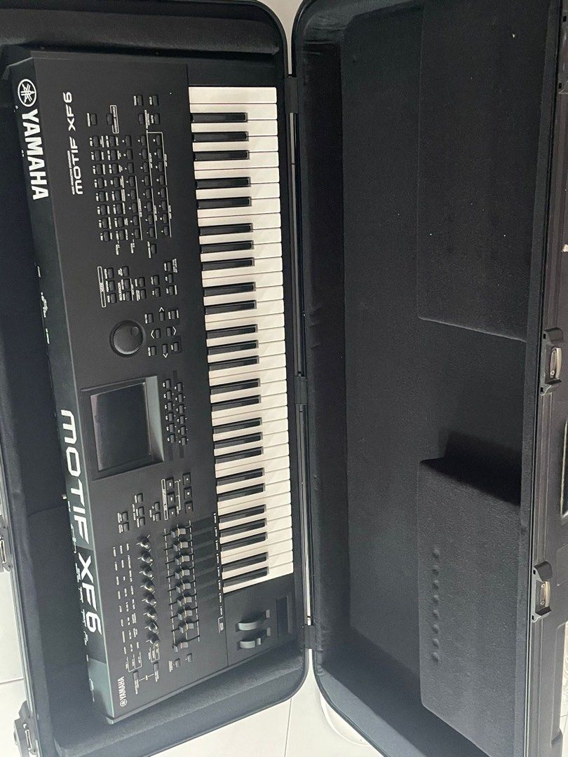 Motif XF6 keyboard, Hobbies & Toys, Music & Media, Musical Instruments ...