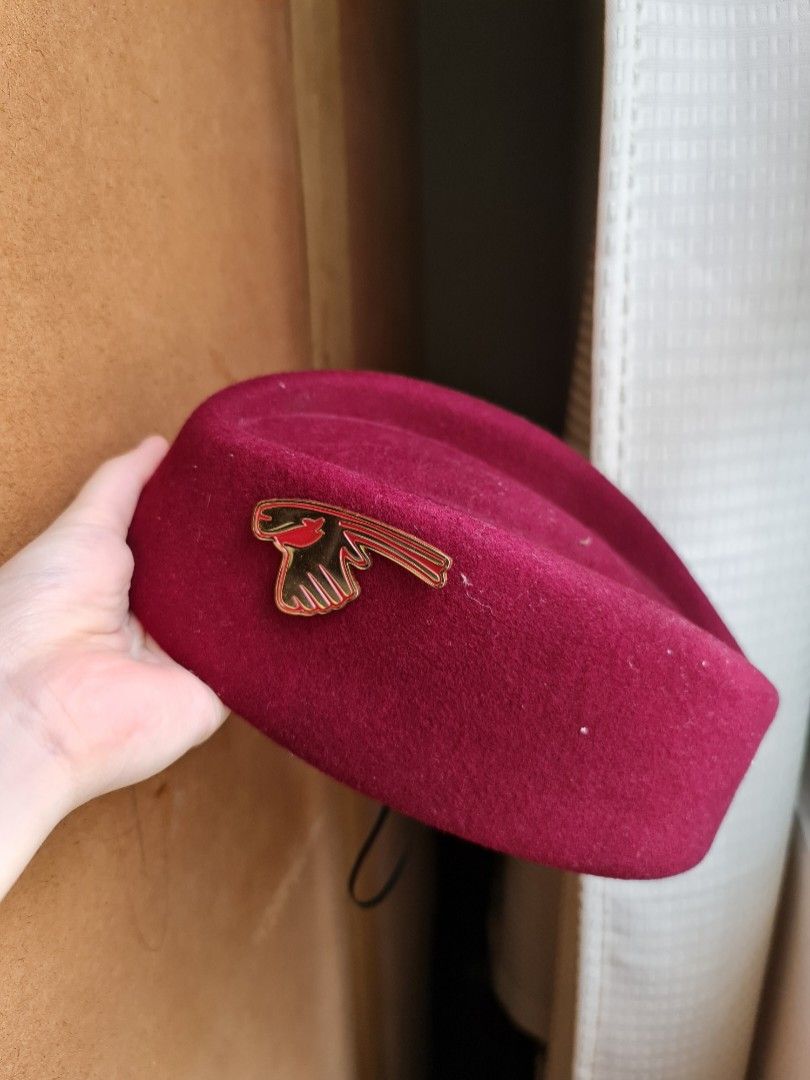 (Negotiable) Qatar Airways Cabin Crew Hat (part of uniform), Women's ...