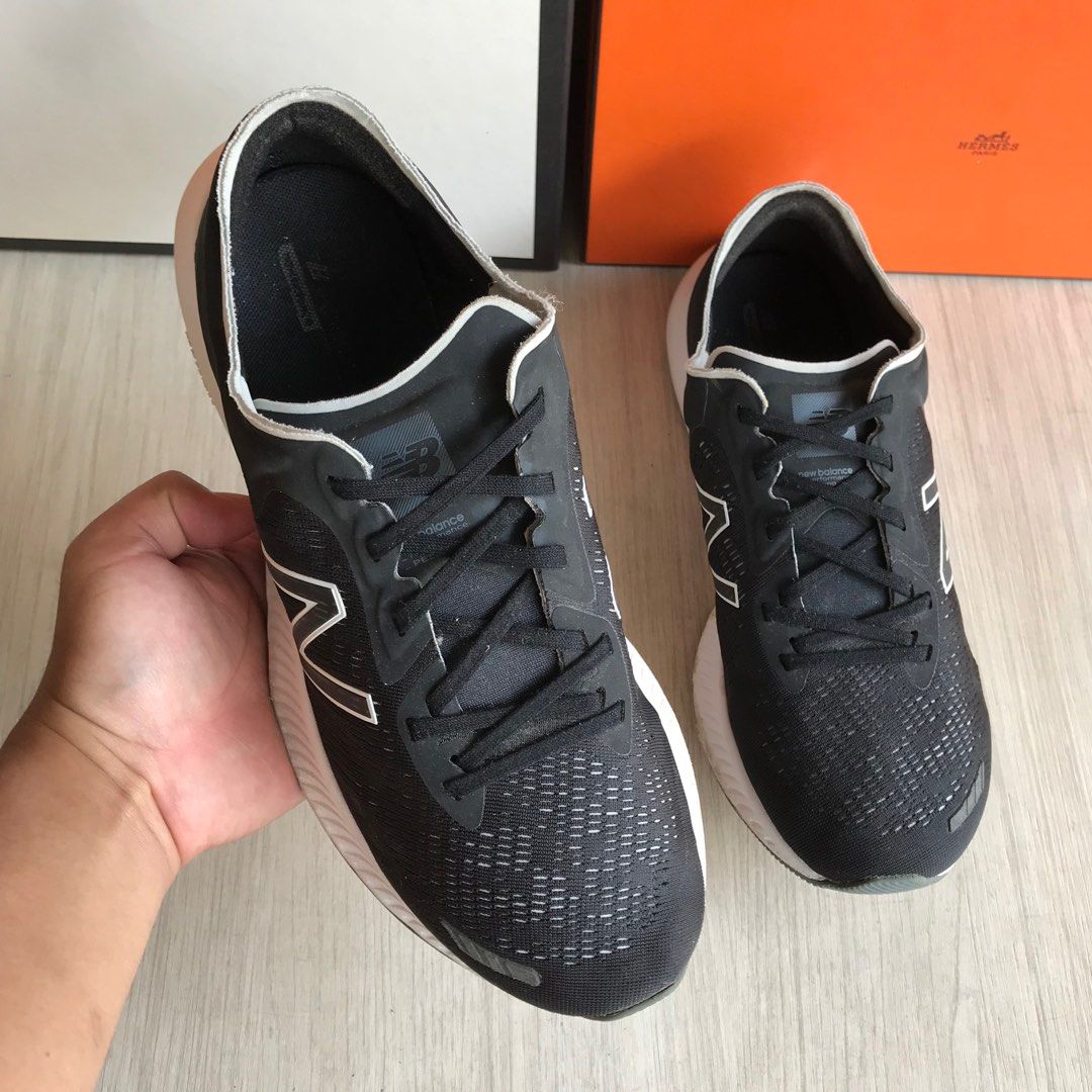 New Balance Authentic run, Fesyen Pria, Sepatu , Sneakers di Carousell