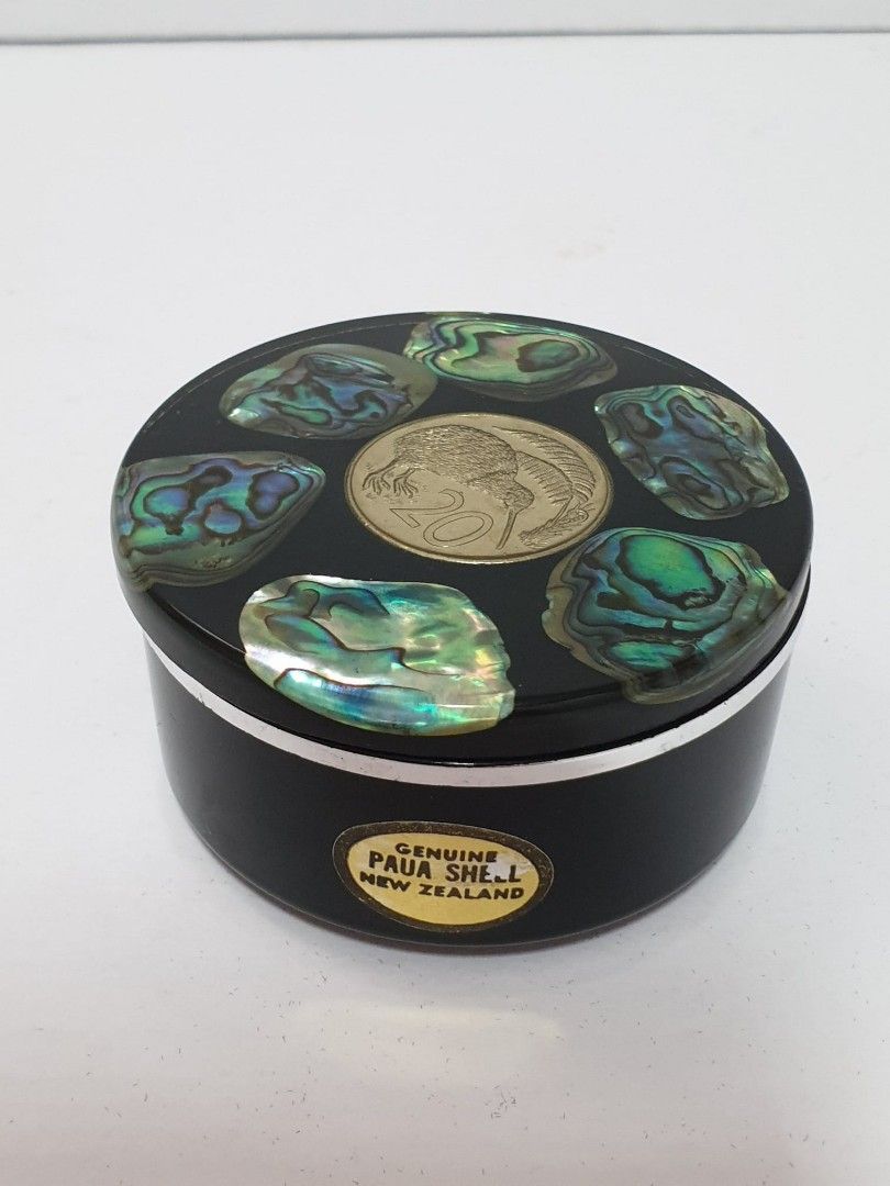 New Zealand Elizabeth II Kiwi 20 cents coin genuine Paua Shell trinket ...