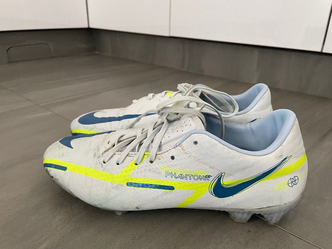 Nike phantom boot, Men's Fashion, Footwear, Boots on Carousell