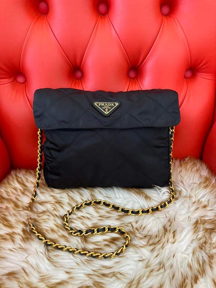Orig Prada Chain sling Small size Rank A to ab on Carousell