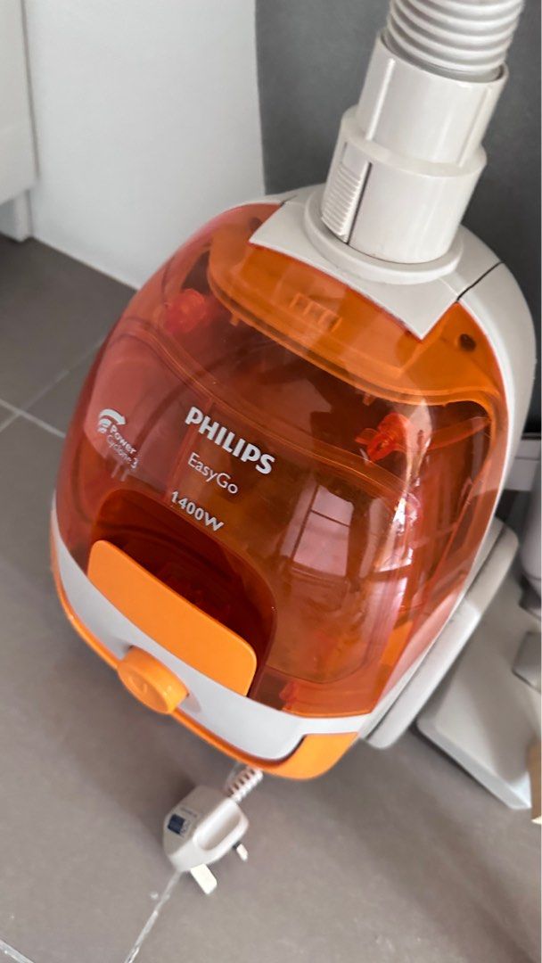 Philips Easy Go 1400w vacuum cleaner wired, TV & Home Appliances ...