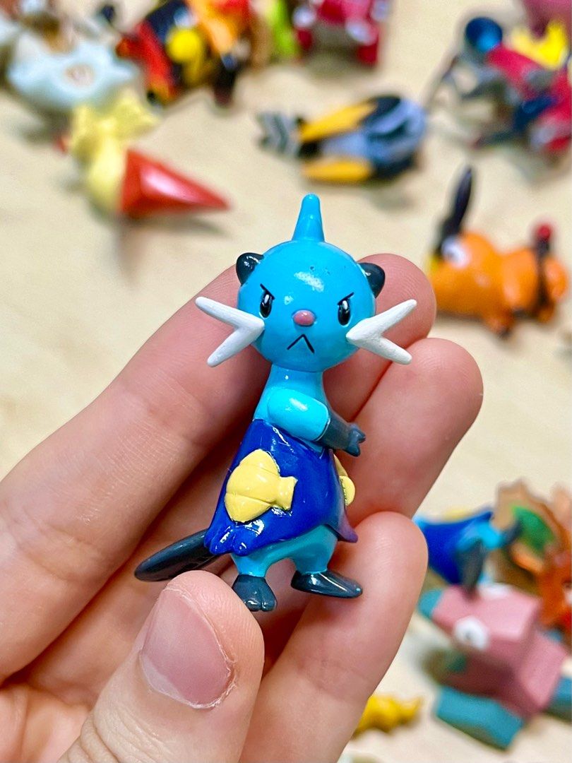 Pokemon Figures - Oshawott, Dewott, Hobbies & Toys, Toys & Games on ...