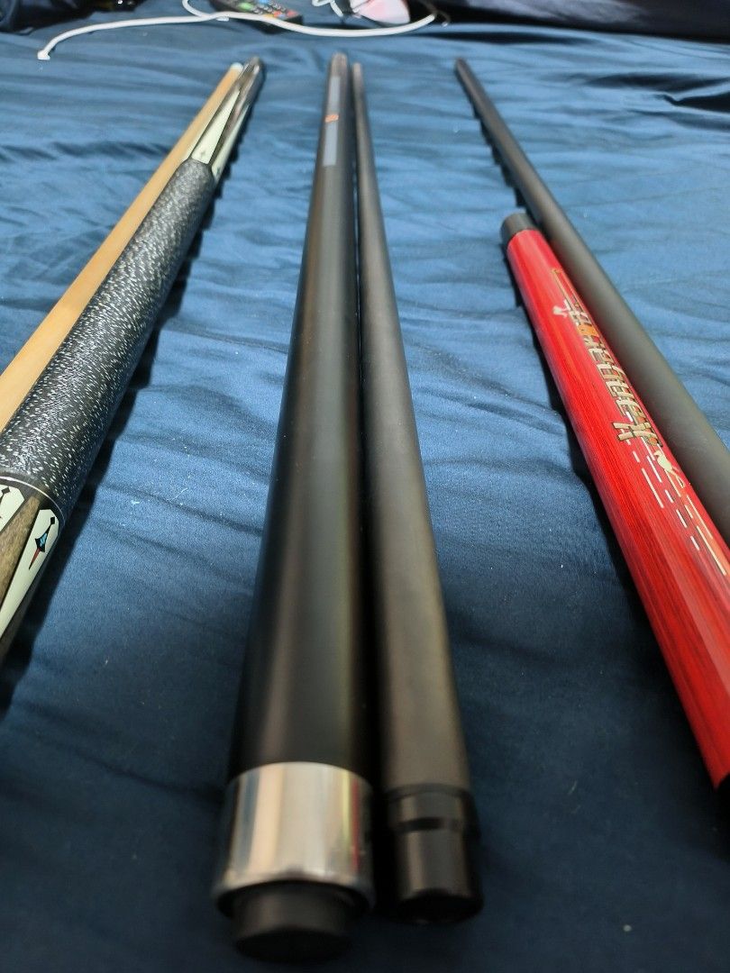Pool carbon cues and Mezz Case, Sports Equipment, Sports & Games ...
