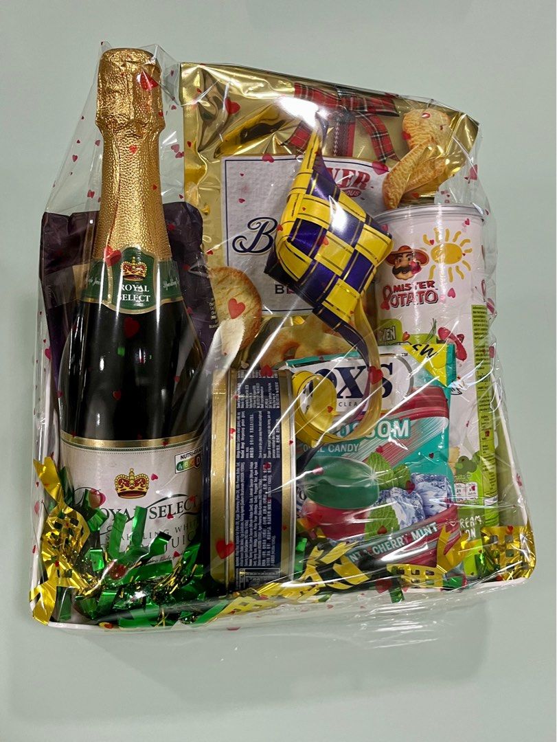 Free express delivery .Premium Hari Raya Hampers include free message ...