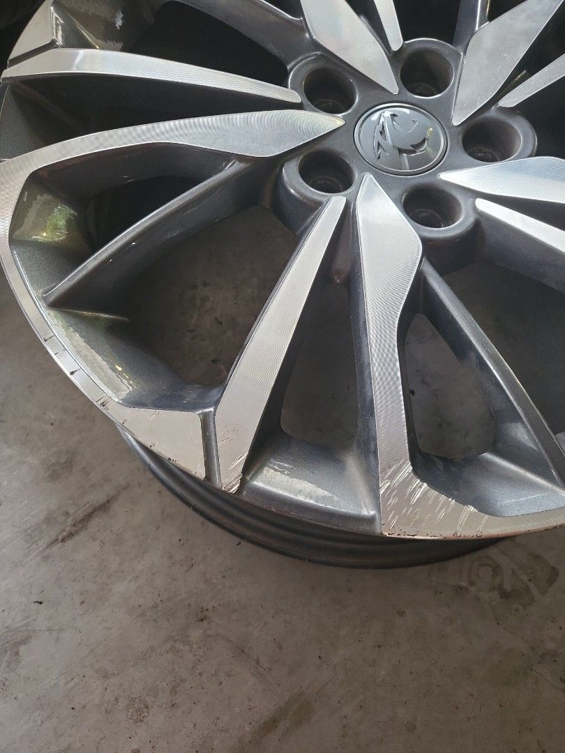 Proton x50 Rim Flagship 18, Auto Accessories on Carousell