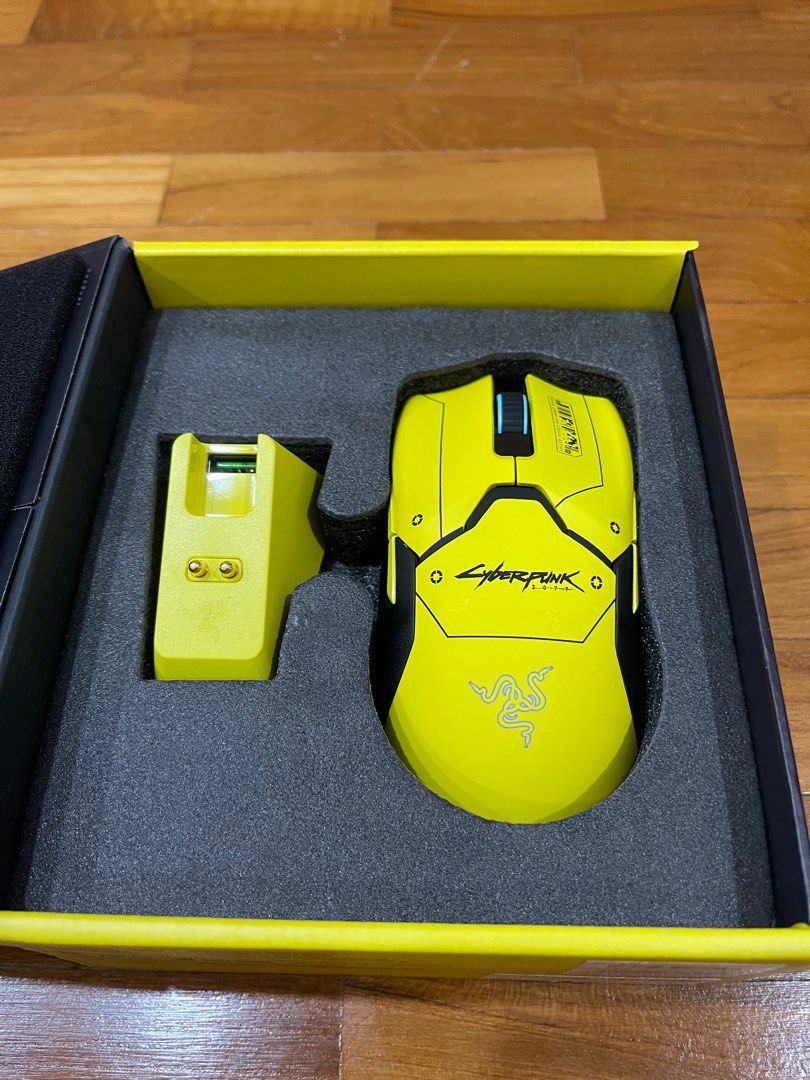Razer Viper Ultimate Cyberpunk BNIB, Computers & Tech, Parts ...
