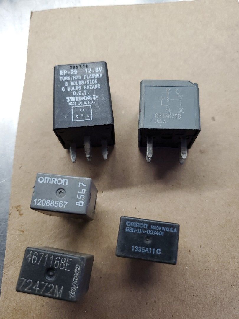 Relays 4 or 5 terminal. 12v and 24v, Commercial & Industrial ...