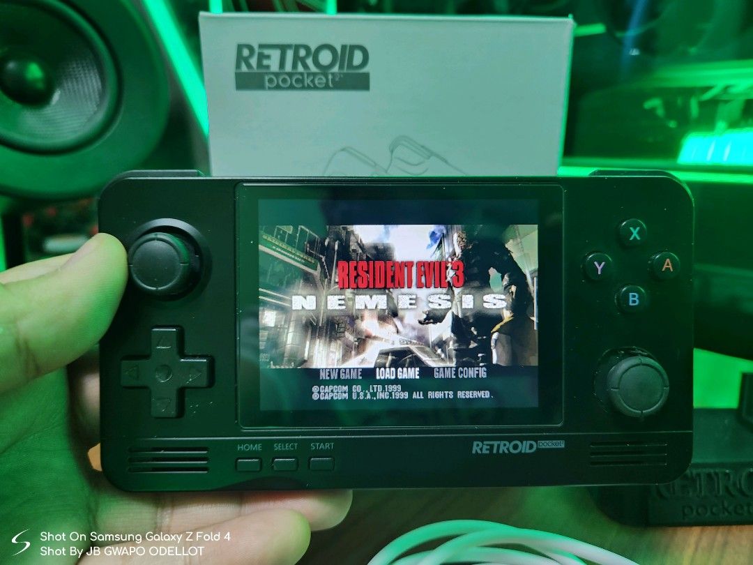 Retroid Pocket 2+ Black Retro Gaming Android Handheld, Video Gaming ...