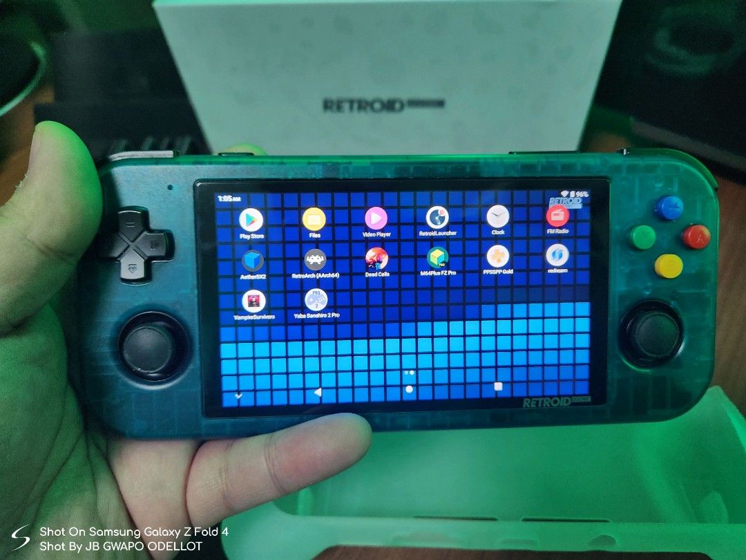 Retroid Pocket 3+ Clear Blue Android Retro Handheld with Official Grip ...