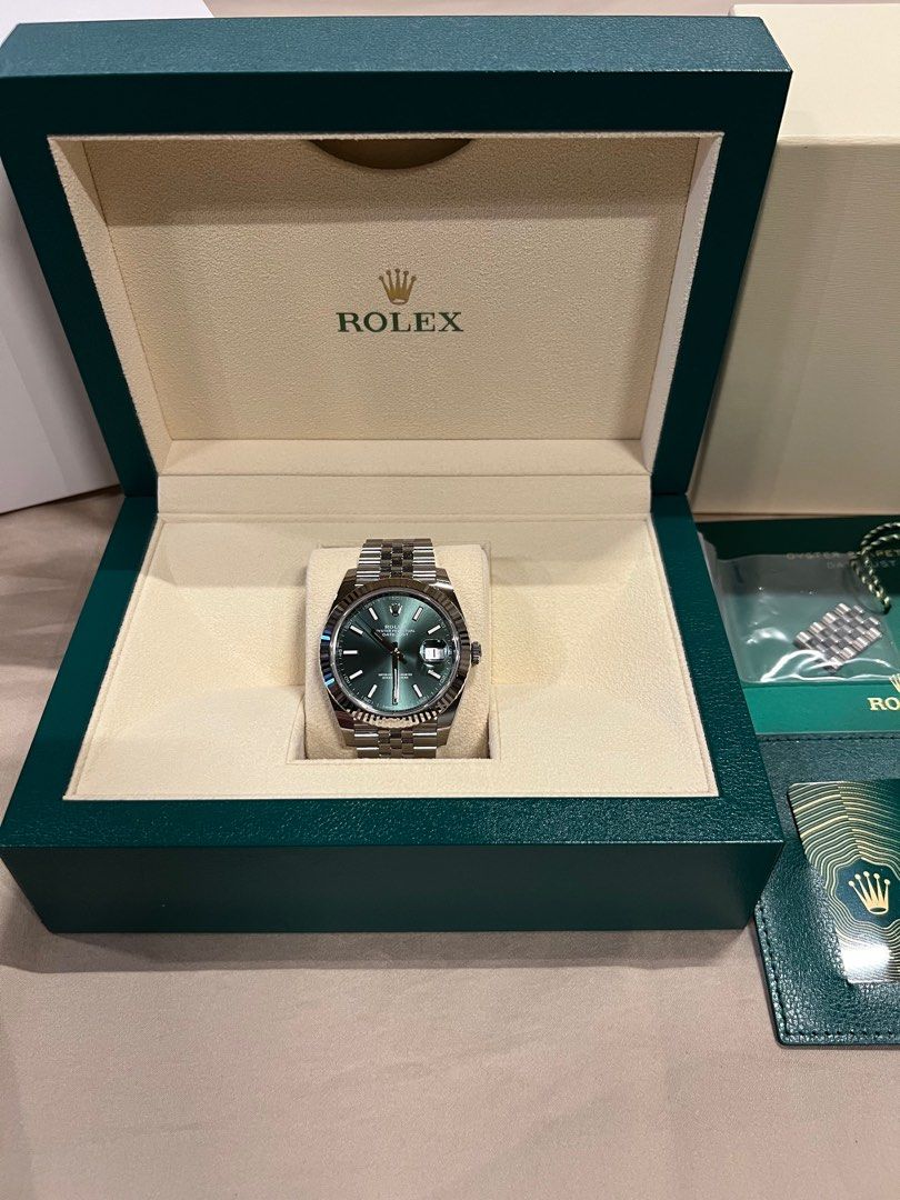 Rolex Datejust Mint green 41mm 126344 Dec 2022 jubilee fluted, Luxury ...