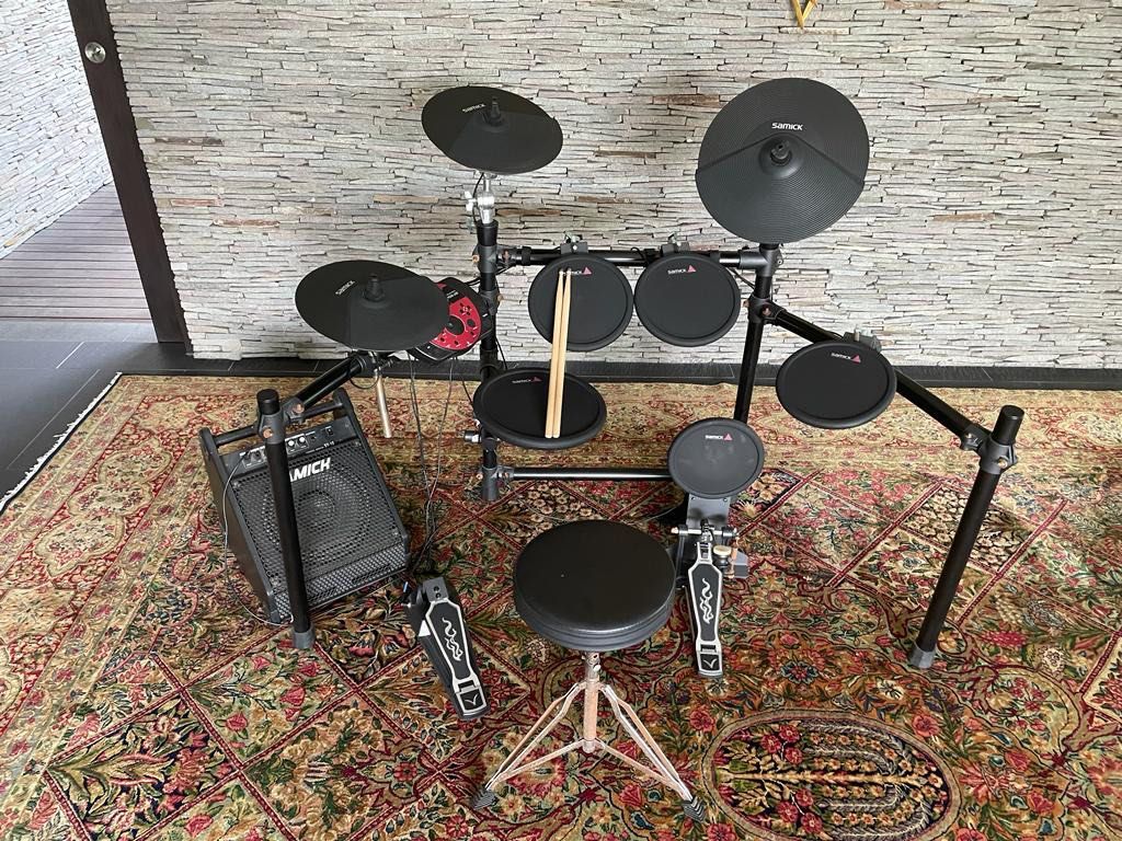 Samick, Honey Series, HDM-300 amp: Samick, Hobbies & Toys, Music ...