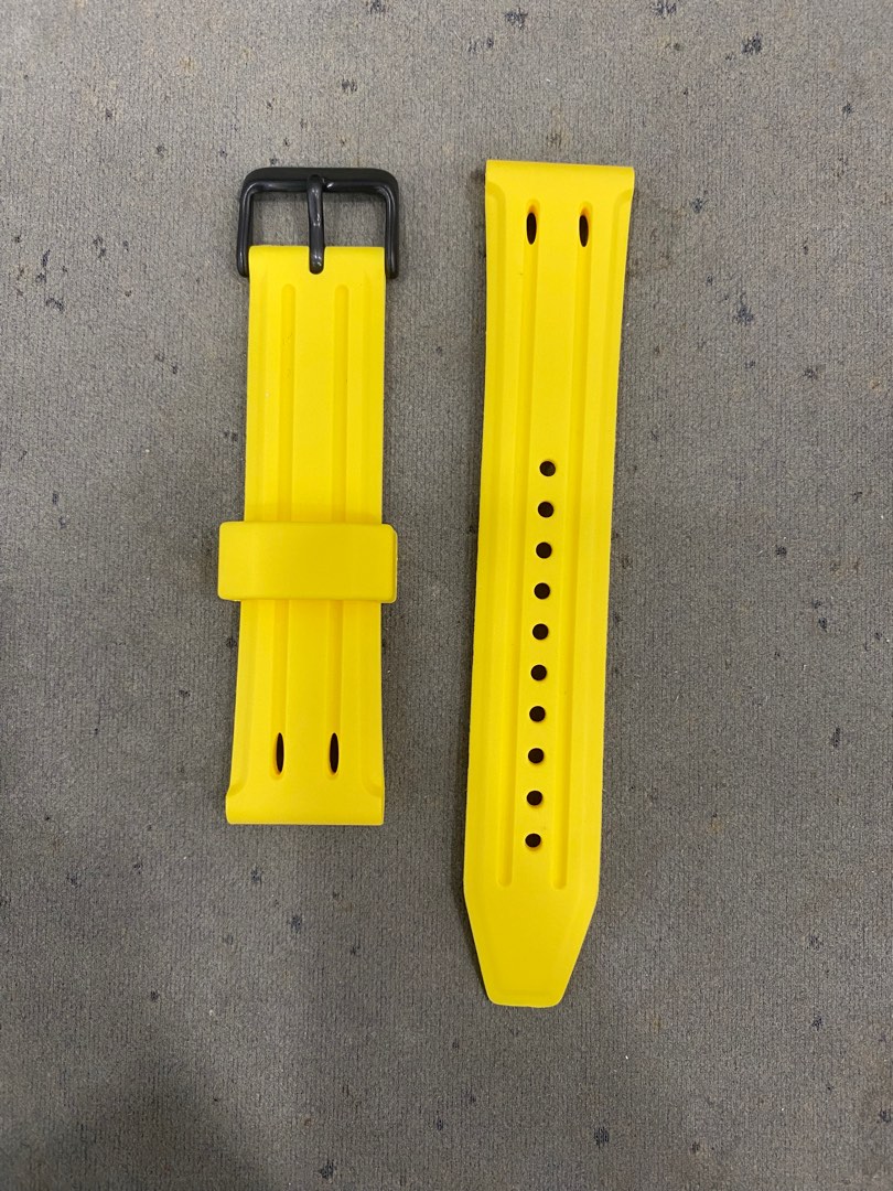 Seiko Original Silicon Strap 22mm, Men's Fashion, Watches & Accessories ...