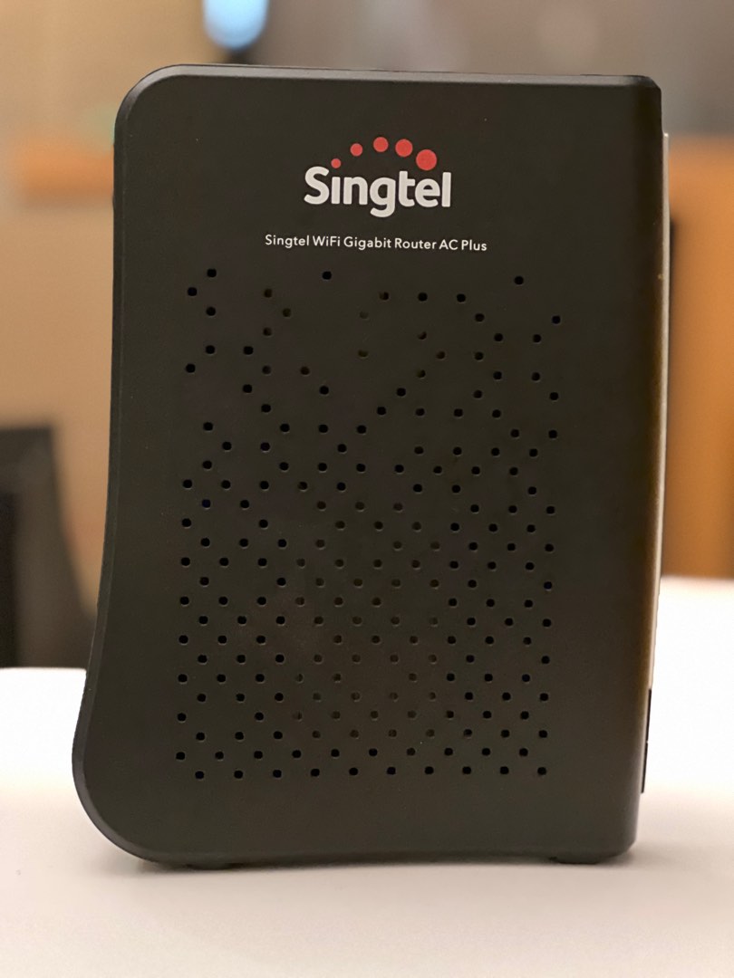 SingTel Wifi Gigabit Router AC Plus, Computers & Tech, Parts ...