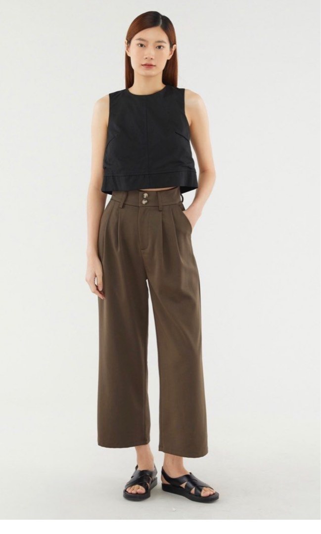 TEM Esmie back flap top, Women's Fashion, Tops, Sleeveless on Carousell