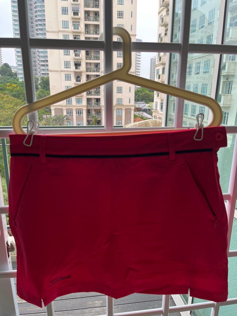 Titleist hot pink golf skorts, Women's Fashion, Activewear on Carousell