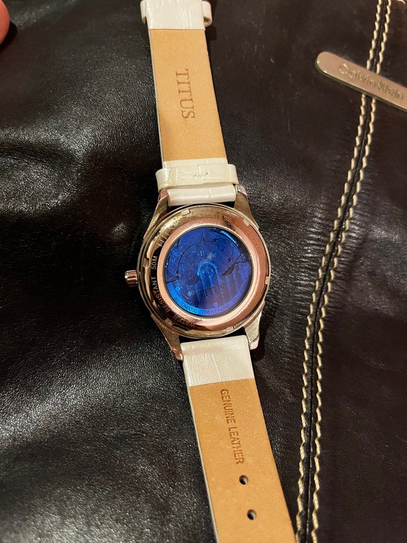 Solvil Titus Diamond Oyster white strap watch, Women's Fashion, Watches ...