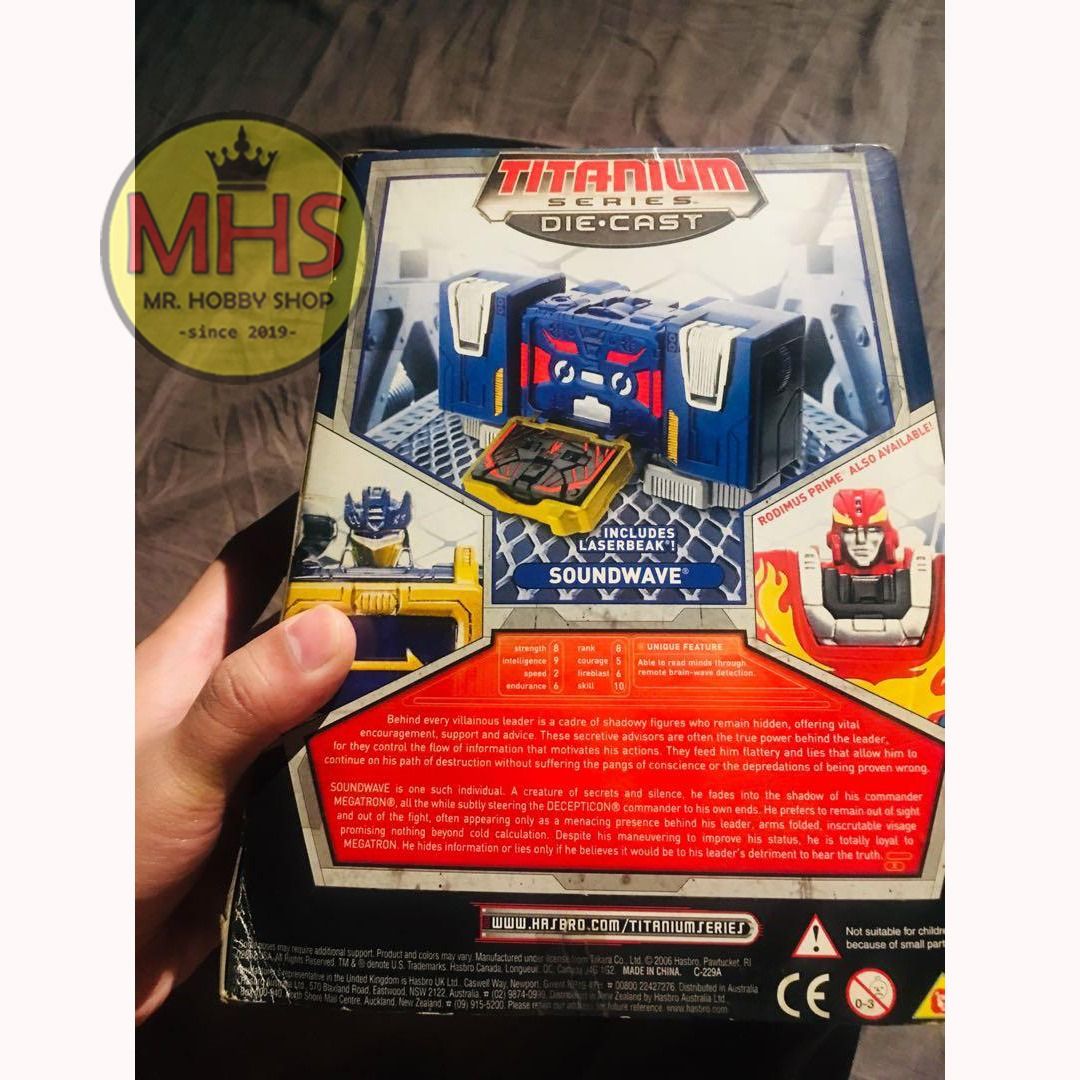 Transformers Generation 1 TItanium Series Soundwave 6" Diecast Figure ...