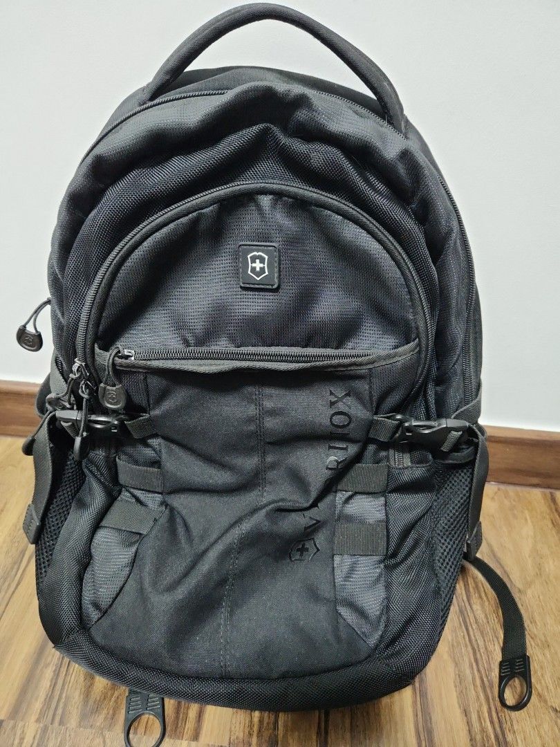 Victorinox black backpack, Men's Fashion, Bags, Backpacks on Carousell