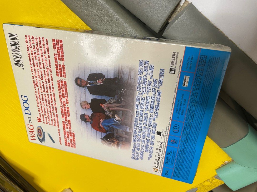 Wag The Dog DVD 羅拔迪尼路, 興趣及遊戲, 音樂、樂器 & 配件, 音樂與媒體 - CD 及 DVD - Carousell