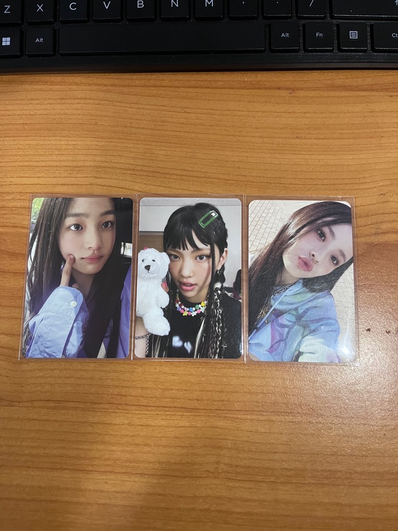 wts/wtt newjeans weverse album minji hyein hanni, Hobbies & Toys, Memorabilia & Collectibles, K ...